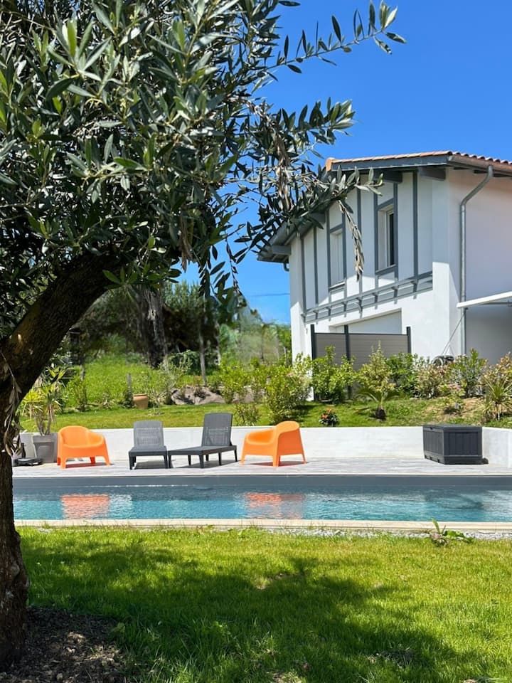 Logement Dans Maison Proche Biarritz Et Ocean - Arbonne