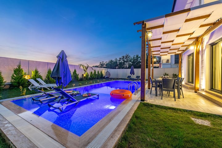Fethiyede Jakuzili Lüks Villa (Villa Beray 4) - Fethiye