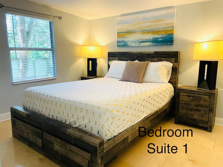 Master Suite With Office & Bath - Gainesville, FL