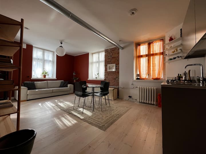 Cozy Winter Hideaway Near Sea & Design District - Helsinki