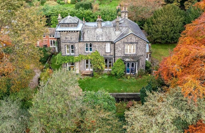 Characterful House Large Garden - Leeds
