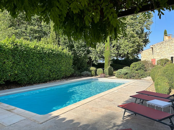 En Exclusivité, Votre éVasion Naturelle à Gordes - Roussillon