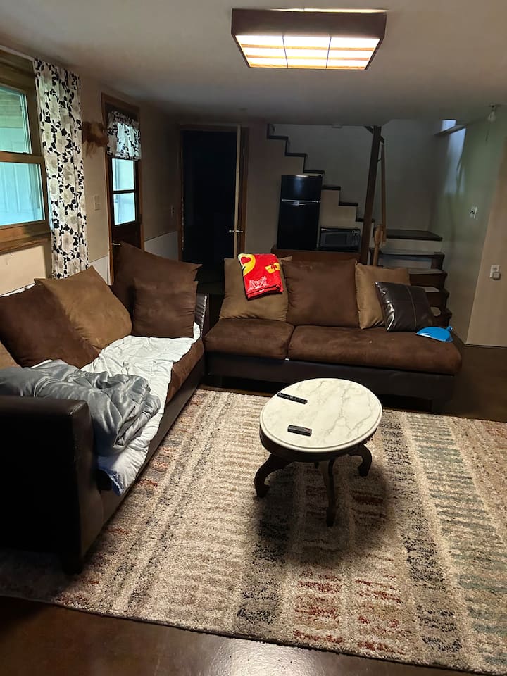 A Room In A Quiet Country House - Columbia, MO
