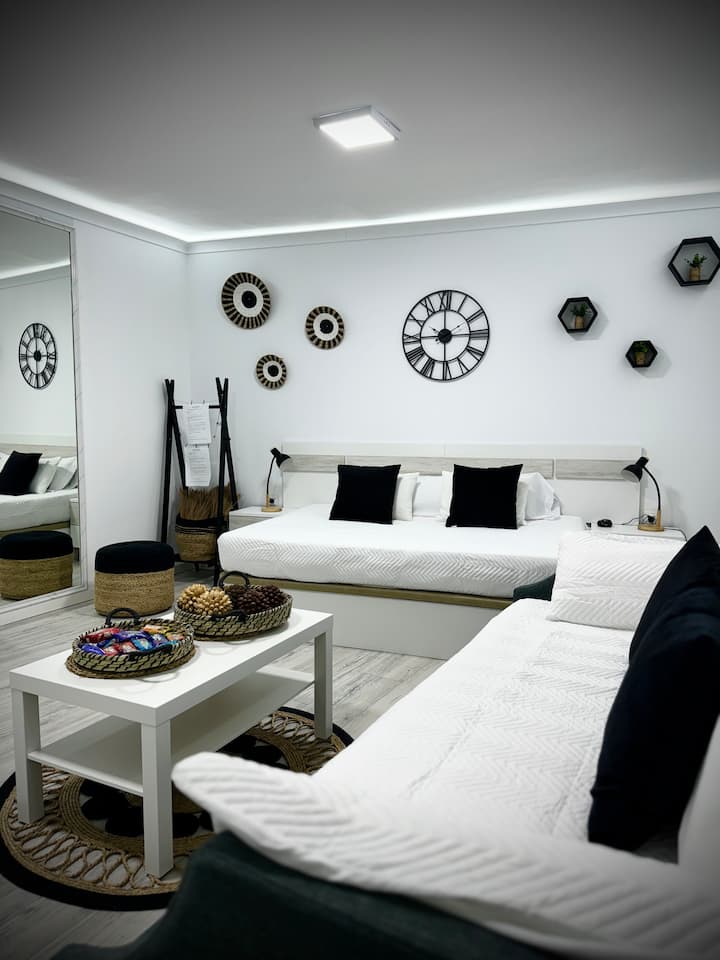 Suite Moderna Madrid Centro La Latina 3/4huespedes - Madrid