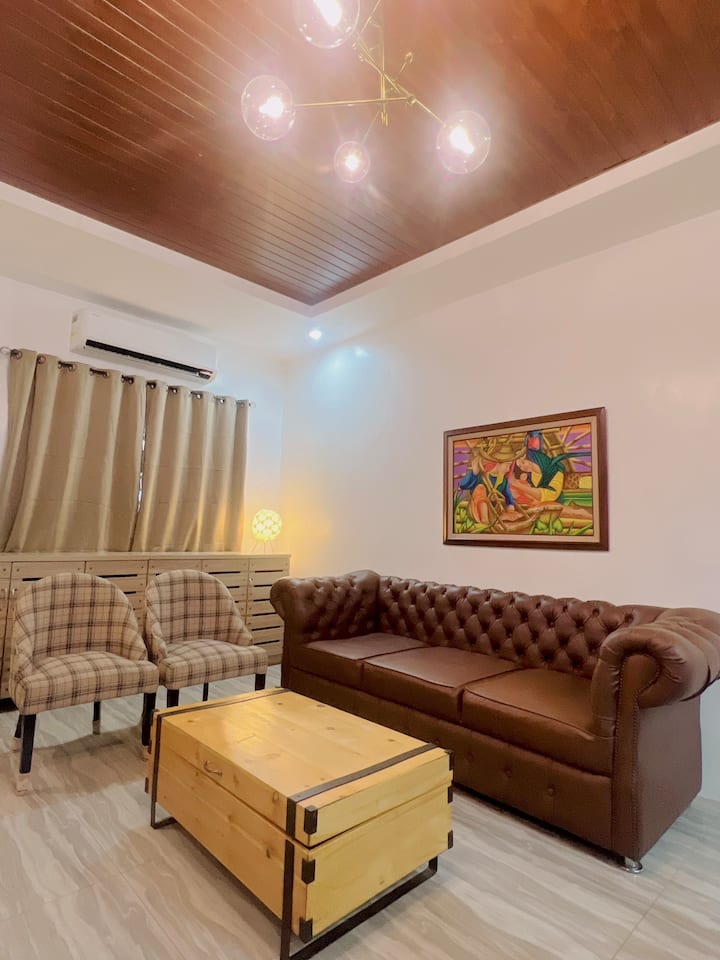 Spacious Cozy Modern Home For Families & Long Stay - Las Piñas