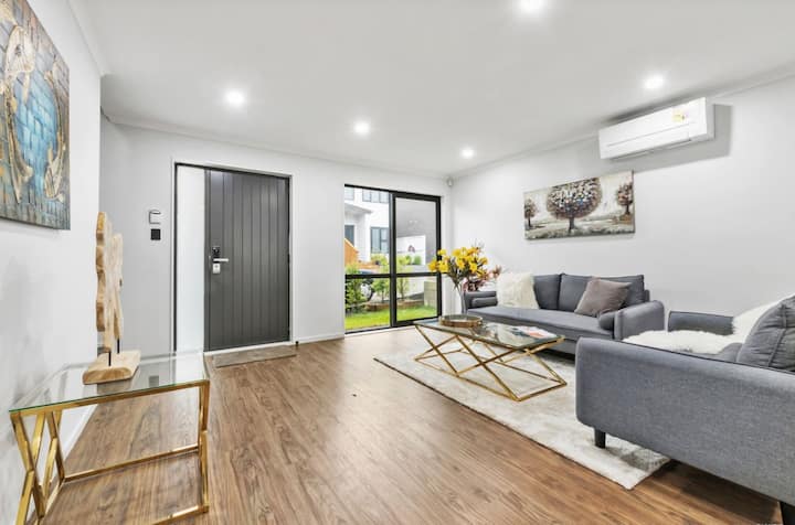 Big Family Holiday Home At Tiverton No 4 - Auckland