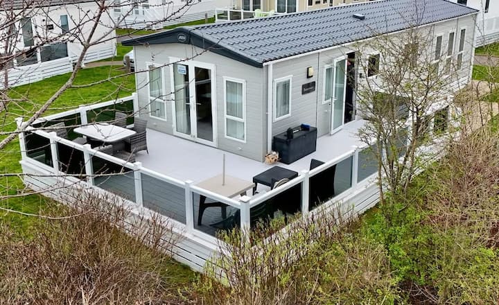 Chewton Meadow Luxury Lodge - Highcliffe