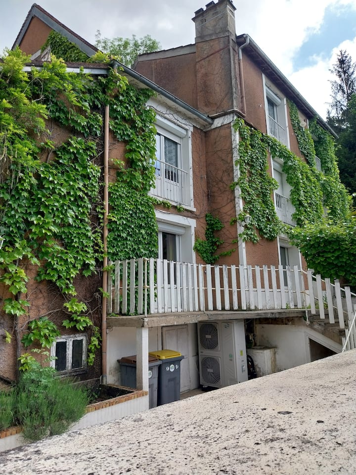 Gite 14 Personnes, Ancien Moulin - Montereau