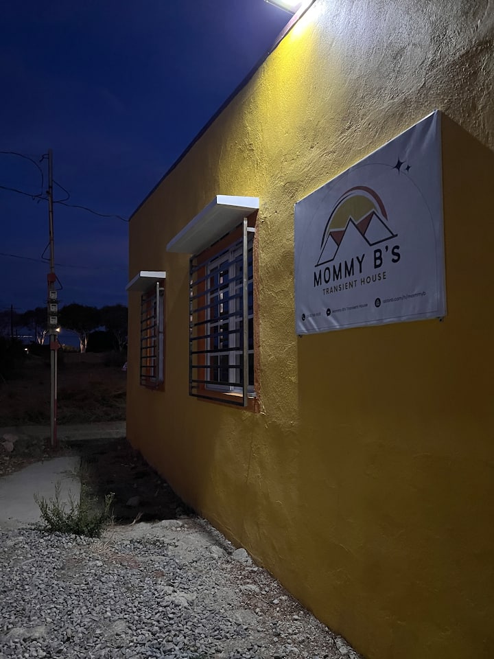 Transient House With Private Pool For 10pax - Calatagan