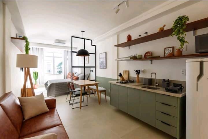 Excelente Studio Em Ipanema Quadra Da  Praia - Brasil