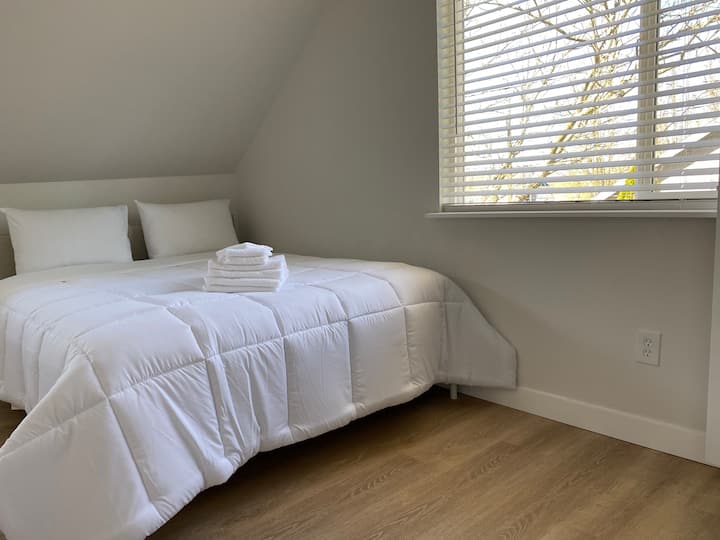 Evergreen Master Queen - Vancouver, WA