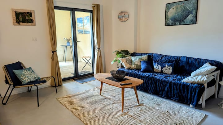 T2, Spacieux Avec Lodge, Piscine En Bord De Mer - Figari