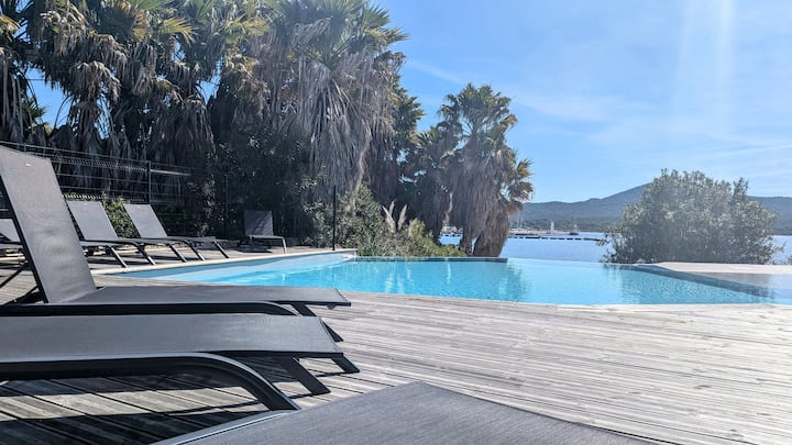 T2, Spacieux Avec Lodge, Piscine En Bord De Mer - Plage de Figari