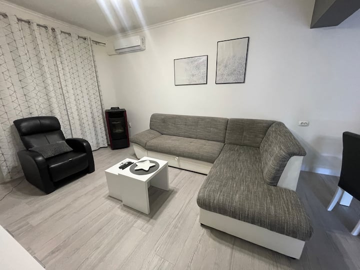 Apartman Na Katu - Brist