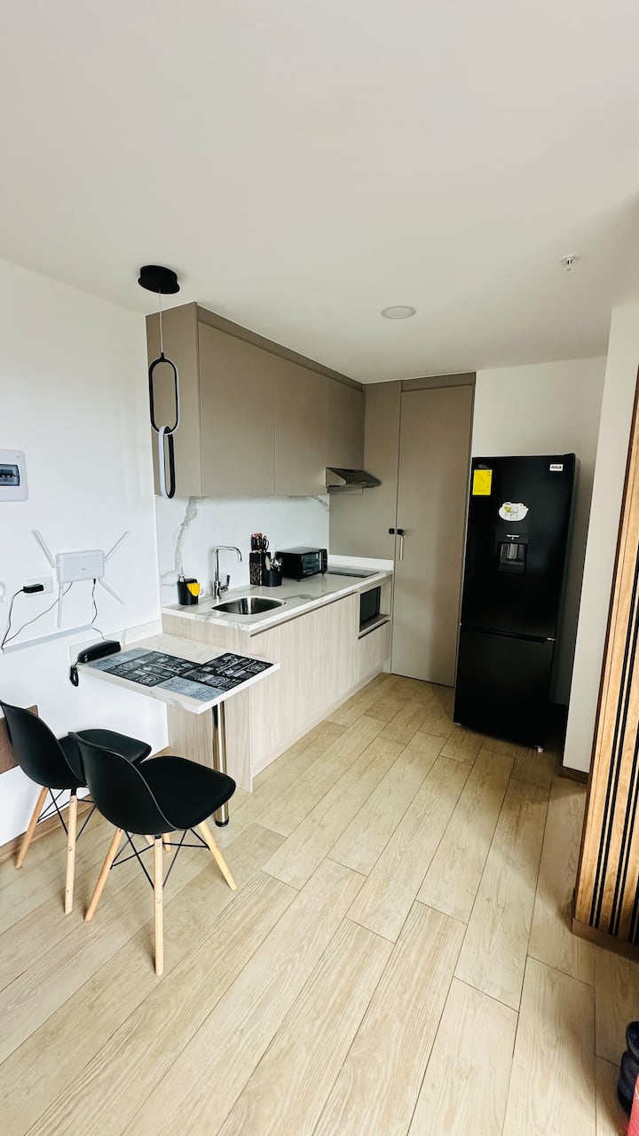 Estudio De Lujo Con Vista Al Parque - Quito