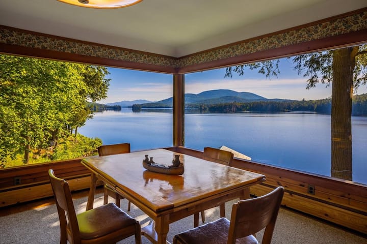 5-bedroom, 1,300' Waterfront Estate W/3 Residences - Long Lake, NY