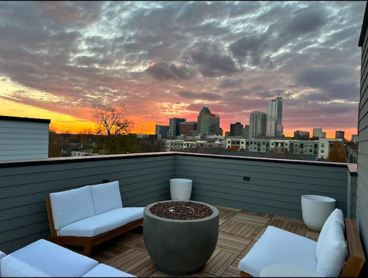 Modern 4br - Heart Of Downtown Raleigh - Views! - Raleigh, NC