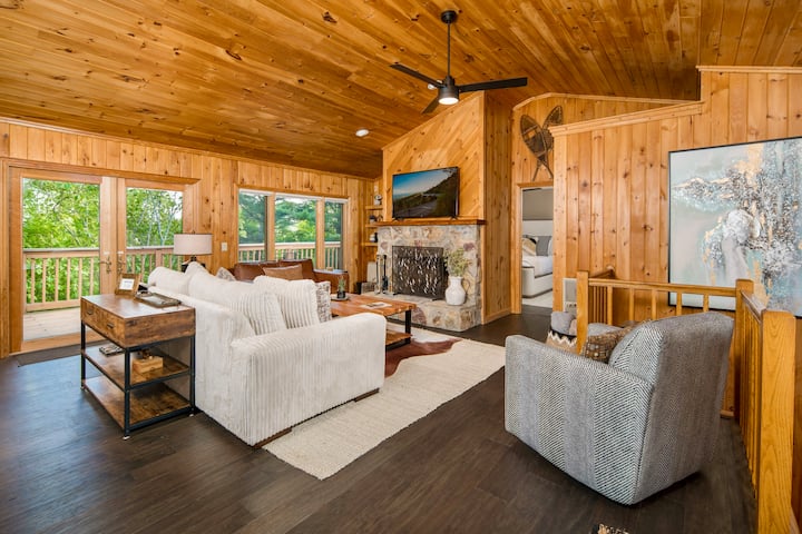Peaceful Mtn Cabin - Hot Tub, Near Boone - Boone, NC