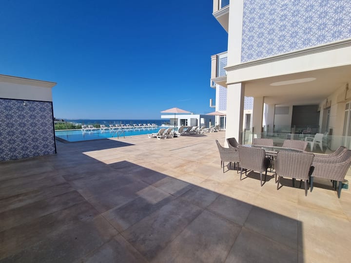 Apartment With Balcony - Atalaia