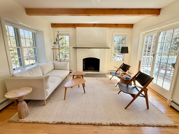 Beautiful Rock Harbor Escape - Eastham, MA