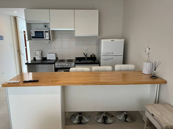 Departamento Amoblado En El Centro De Zarate - Zárate