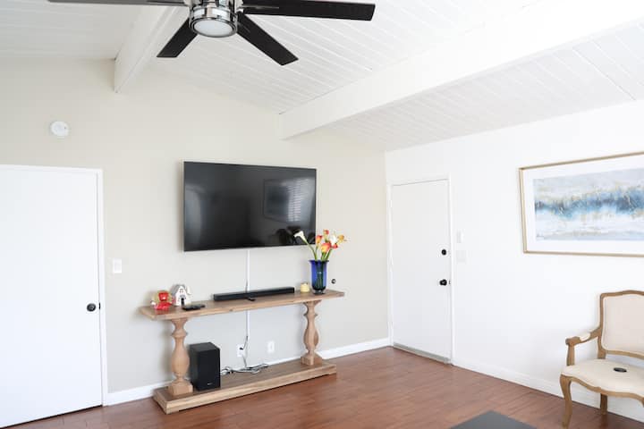 2 Bedroom Unit Near Mission - Santa Bárbara, CA