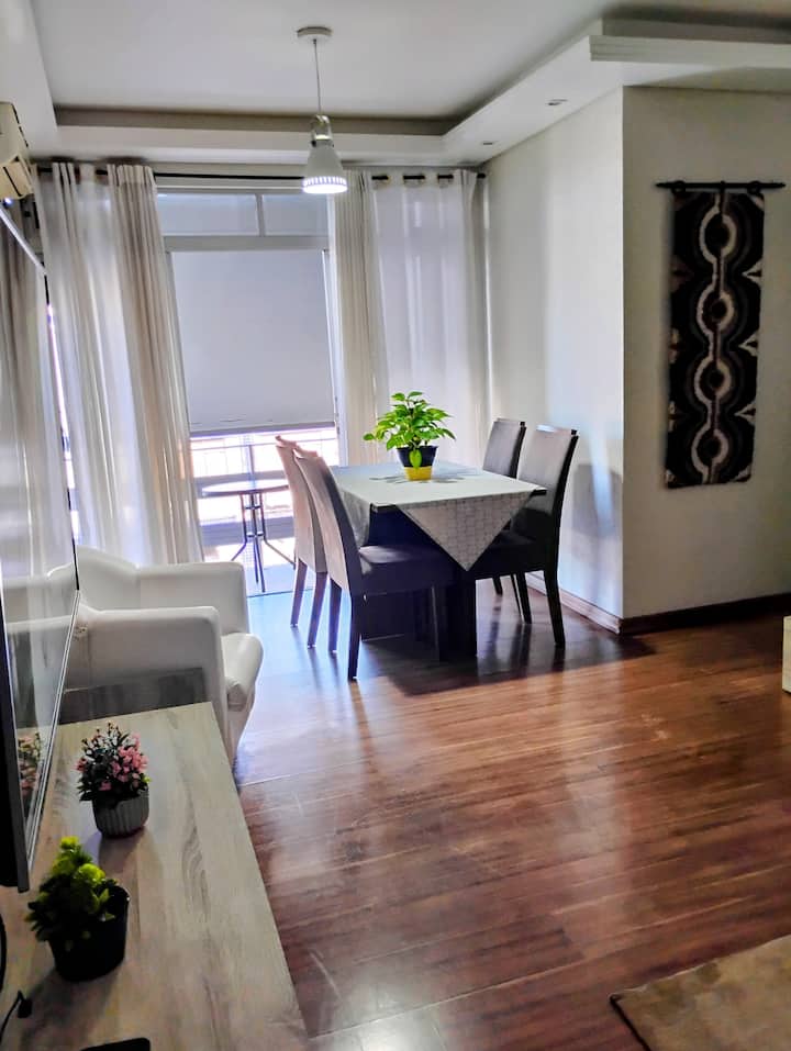Apartamento Aconchegante Com 03 Quartos. - Joinville