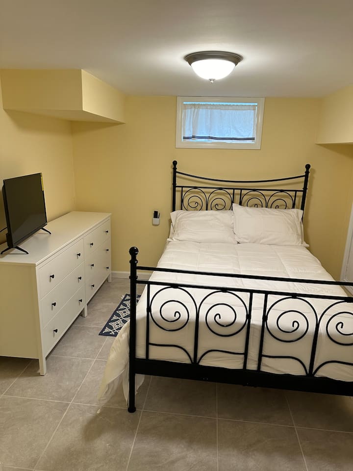 Tranquil Getaway: 2 - Bridgeport, CT