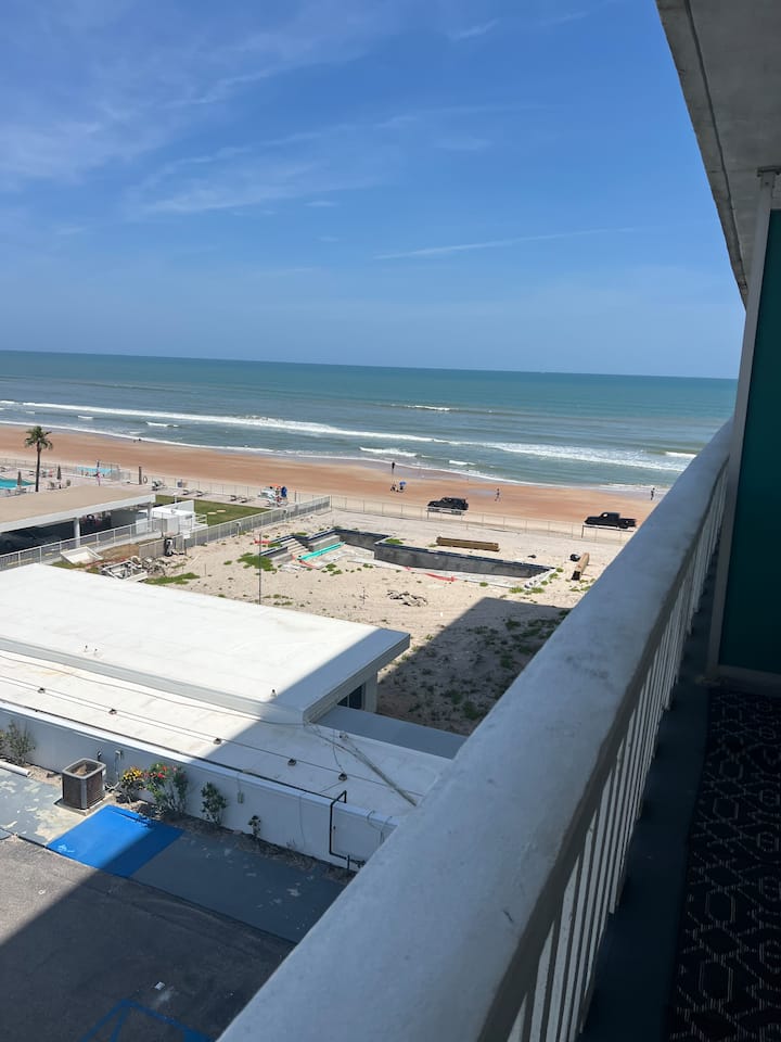 Miami Vibes - Daytona Beach, FL