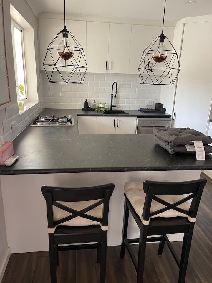 Granny Flat On Acreage Close To The Airport - Kalamunda