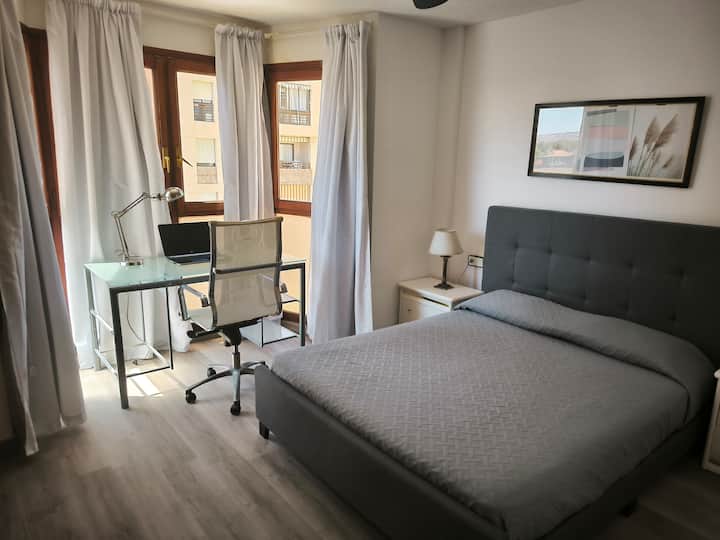 3 Chambres Et 2 Salles De Bain Avec + Garage à - Alicante