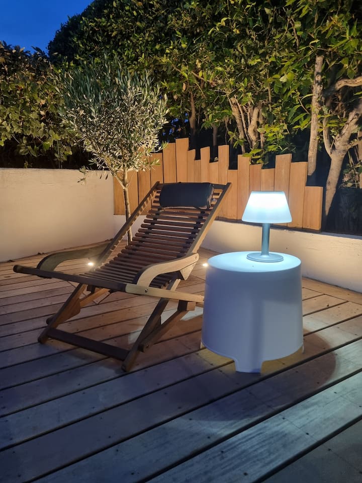 Charmant Appartement Avec Jardin - Lumio