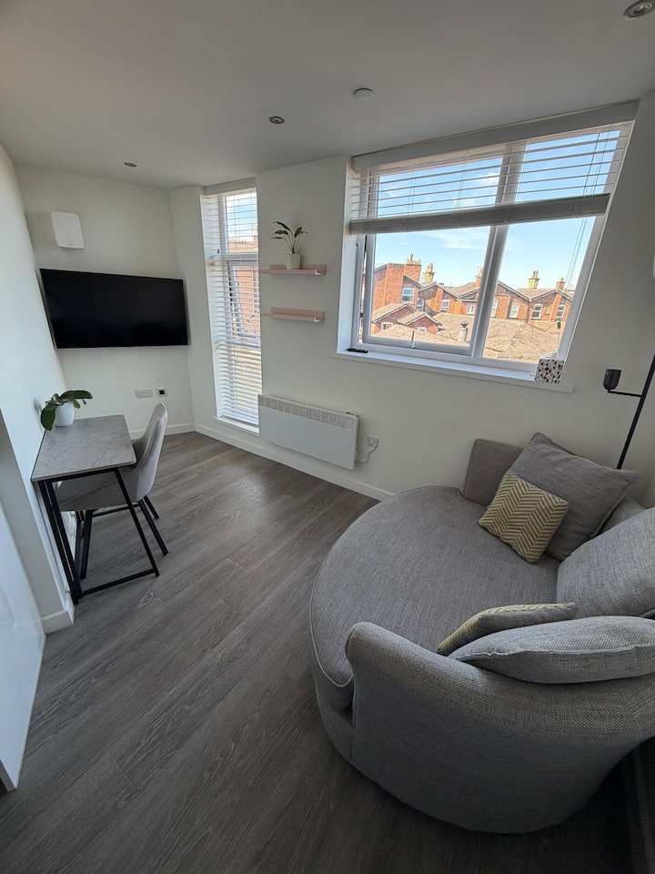 Compact, Clean & Central Apartment. - Knutsford
