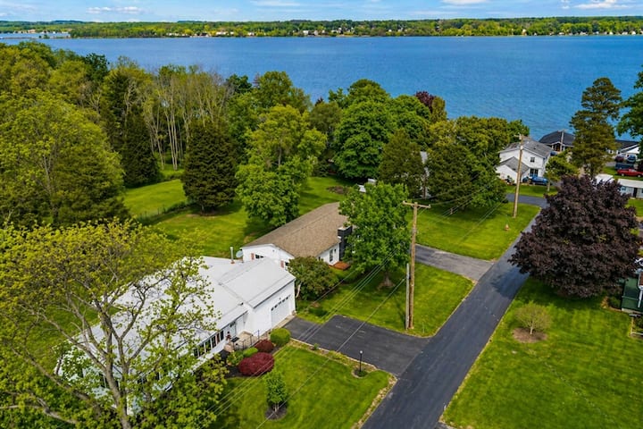 Lake Views | Cayuga Wine Trail | Hot Tub | Flx - Cayuga Lake State Park, Seneca Falls