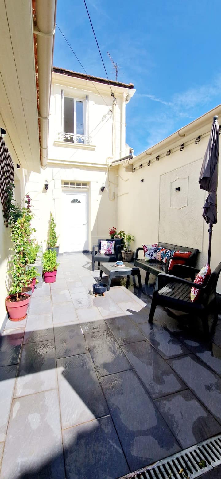 Maison De Ville - Paris Stade De France 6/8p - ibis Budget Gennevilliers Asnieres