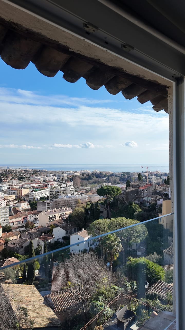 Magnifique 3p Climatisé, Vue Mer Au Village - Cagnes-sur-Mer