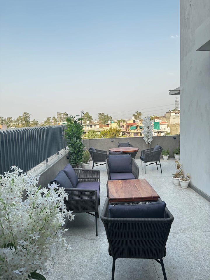 Rosset 10 (Skyview) - Faridabad