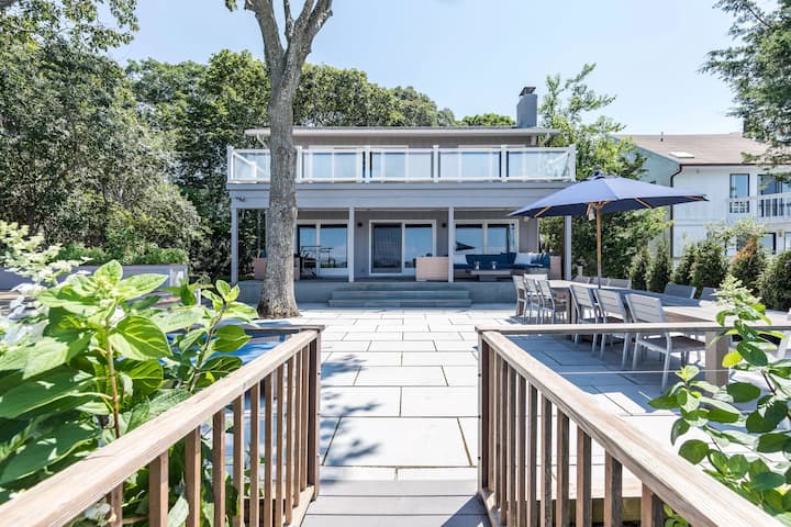 Beach Front Summer Retreat - Sag Harbor, NY