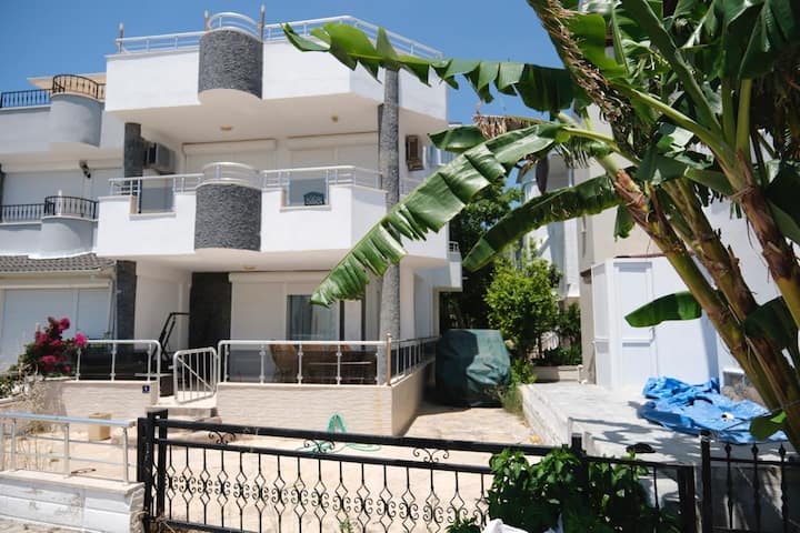 Denize Sıfır 3+1 Villa - Didim