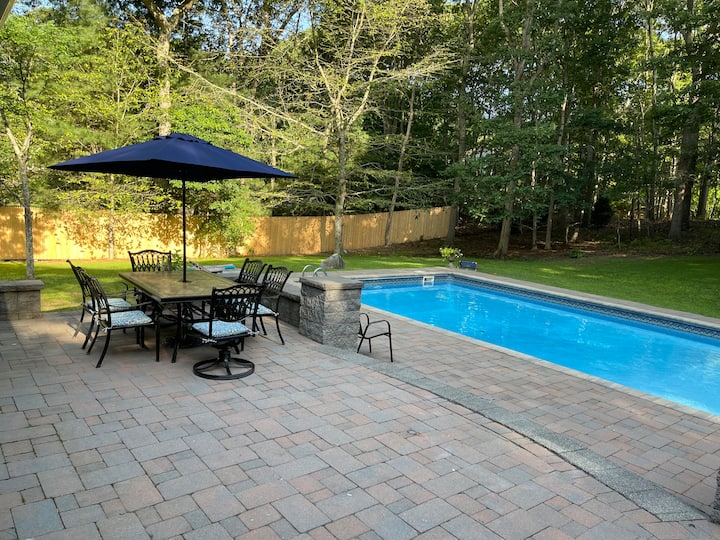 Raynor Rd Retreat - The Hamptons, NY