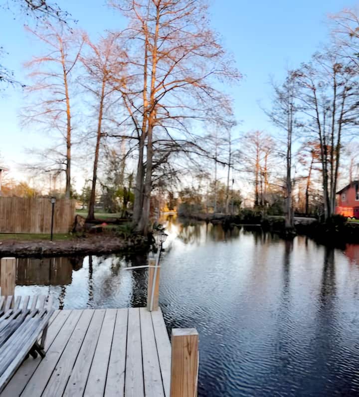 Lil Bayou Living - Louisiana