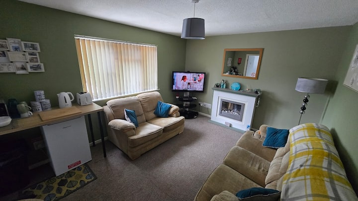 Great 2 Bed Apartment With Parking And Wifi - Sandwell District
