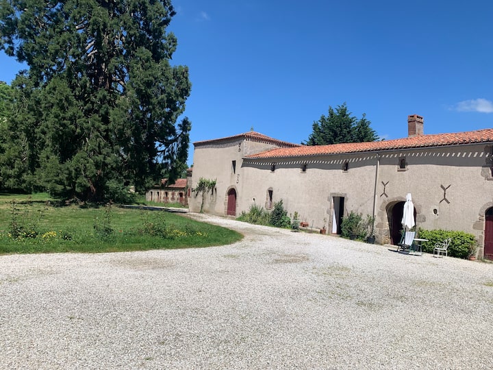 Maison Weekend Campagne 5 Couchages 2 Pièces 4lits - Chantonnay