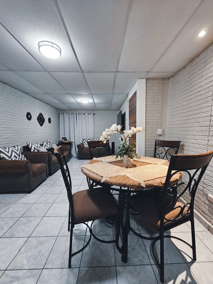 Cozy & Modern Condo In The Heart Of San Salvador - 산살바도르