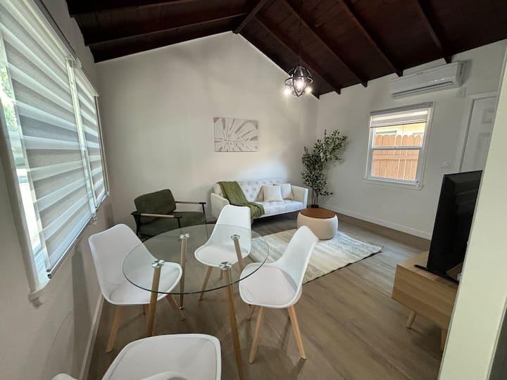 Private Bungalow 1b1b In Pasadena - Pasadena, CA