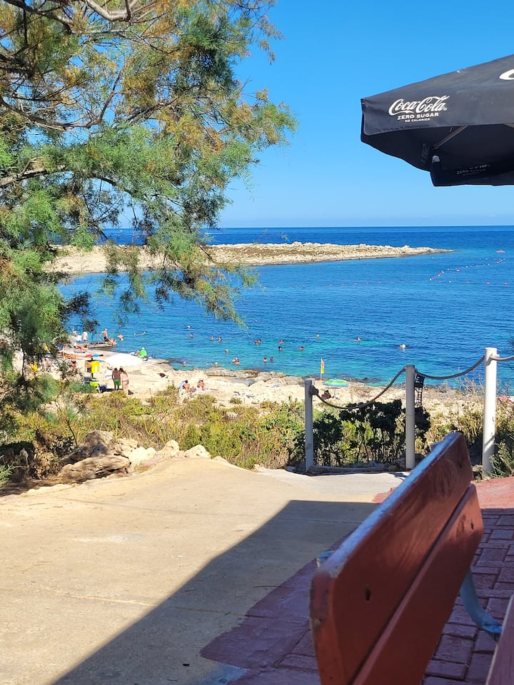 Qawra Point Quiet 2 Bed Apart Freetaxi From Airpor - Malta