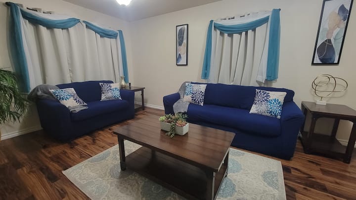 Secret Brownstone Charm W/ Garage Access Near Nrg - Houston