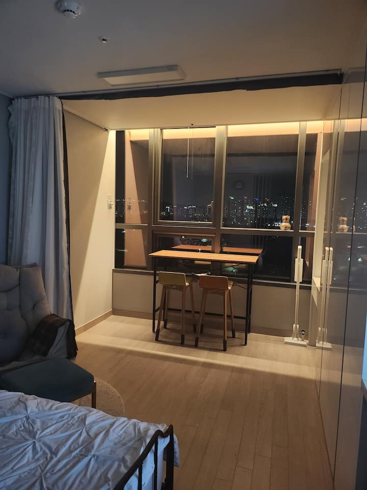 인천송도/ 달빛축제공원/ 전망좋은객실/ 야외수영장Open - Incheon