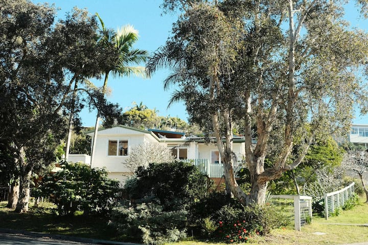 Original 1970s Beach House 0.5 - Crescent Head, New South Wales