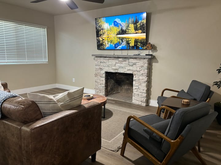 The Dayton Stone House - Clovis, CA